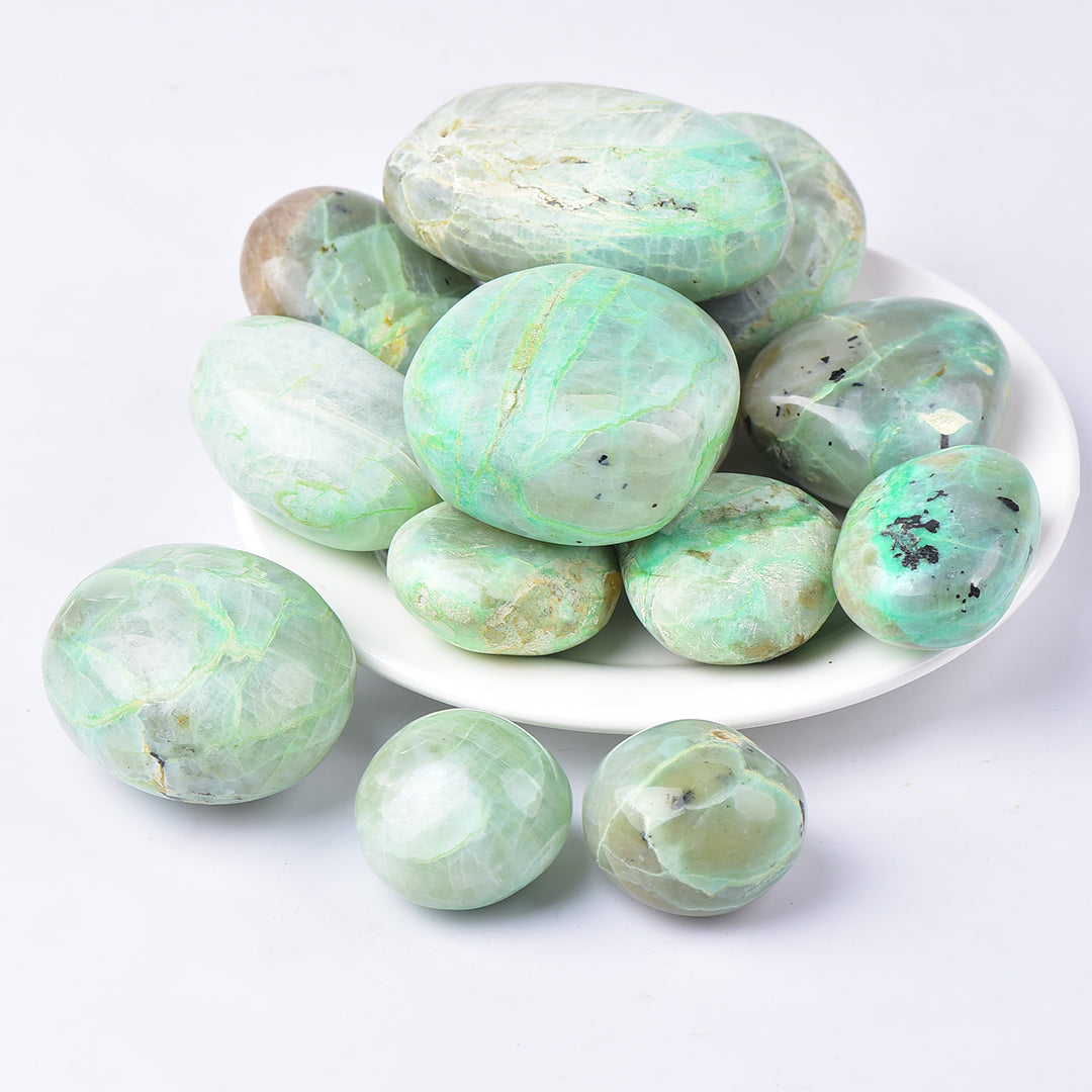 Natural Crystal Palm Green Moonstone Palm Stone For Wholesale Price